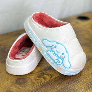 Shoes | Cinnamon Rollsanrio Little Kids Slippers | Poshmark